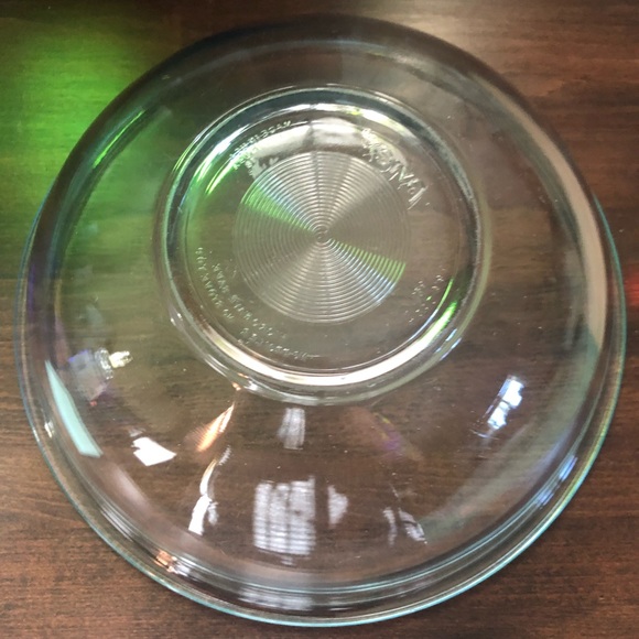 Pyrex | Kitchen | Large Glass Pyrex Mixing Bowl | Poshmark